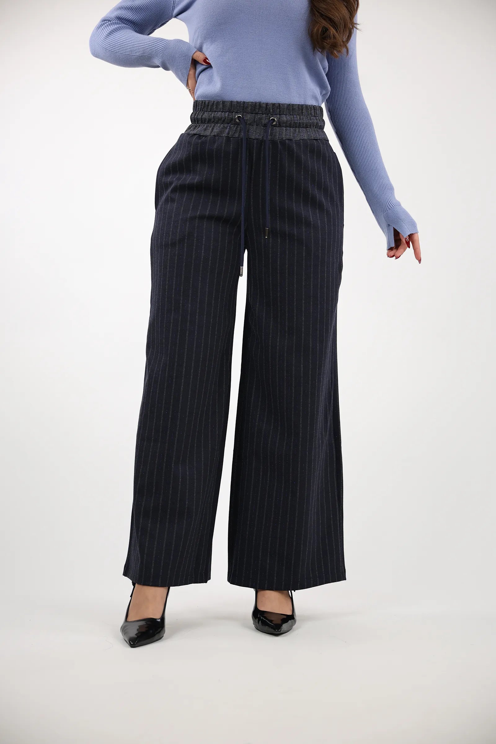 Pantallona pinstripe